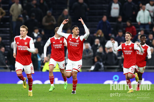 [epl.told] 특정 선수에게 기대지 않는다…EPL 1위 아스널의 완벽한 공격 밸런스