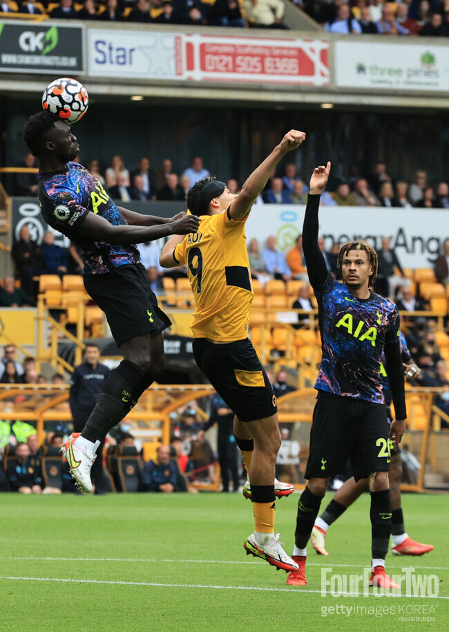 [epl.told] ‘리그 8위’ 토트넘, 포스테코글루의 리빌딩 시작...영입이 중요하다!