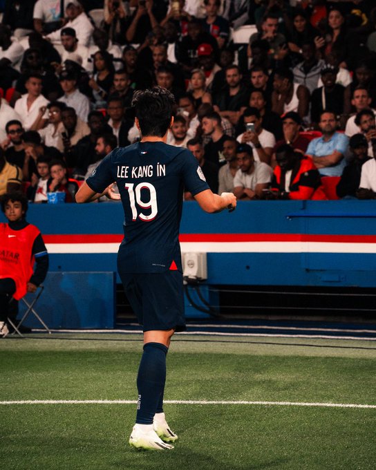 [ligue1.review] 이강인, 돌아오자마자 풀타임 소화!...'음바페 1골 1AS' PSG, 스트라스부르에 3-0 완승
