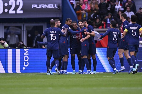 [ligue1.review] 이강인, 돌아오자마자 풀타임 소화!...'음바페 1골 1AS' PSG, 스트라스부르에 3-0 완승
