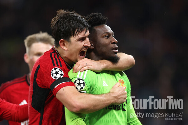 [ucl.told] 영웅은 난세에 나타나는 법!...'골칫거리' 2명, 맨유를 승리로 이끌다