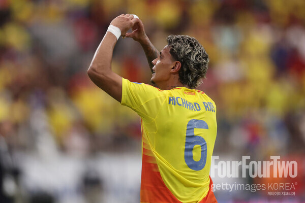 [copa.reveiw] '하메스 1G 2AS'...콜롬비아, 파나마에 5-0 완승→우루과이vs브라질 승자와 4강서 격돌