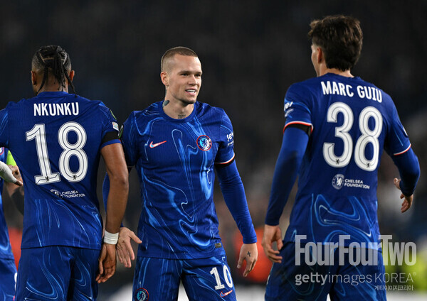 [uecl.review] 전반에만 6골 폭발!...'펠릭스X은쿤쿠 멀티골' 첼시, 노아에 8-0 대승→UECL 3연승