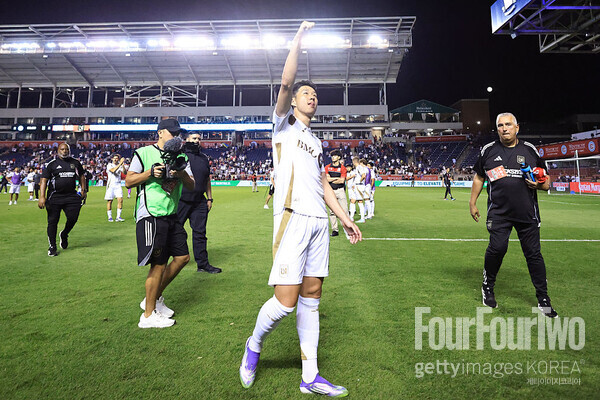 긴장해라, 미국! 손흥민, LAFC 데뷔전 소감으로 “골 넣고 싶다”...PK 유도+슈팅 3회→“즉각적인 임팩트 발휘”