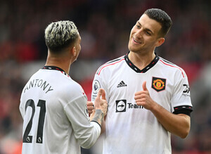 [epl.review] 내가 간다 챔스…‘안토니 1G 1AS’ 맨유, 노팅엄 2-0 격파→단독 3위로!